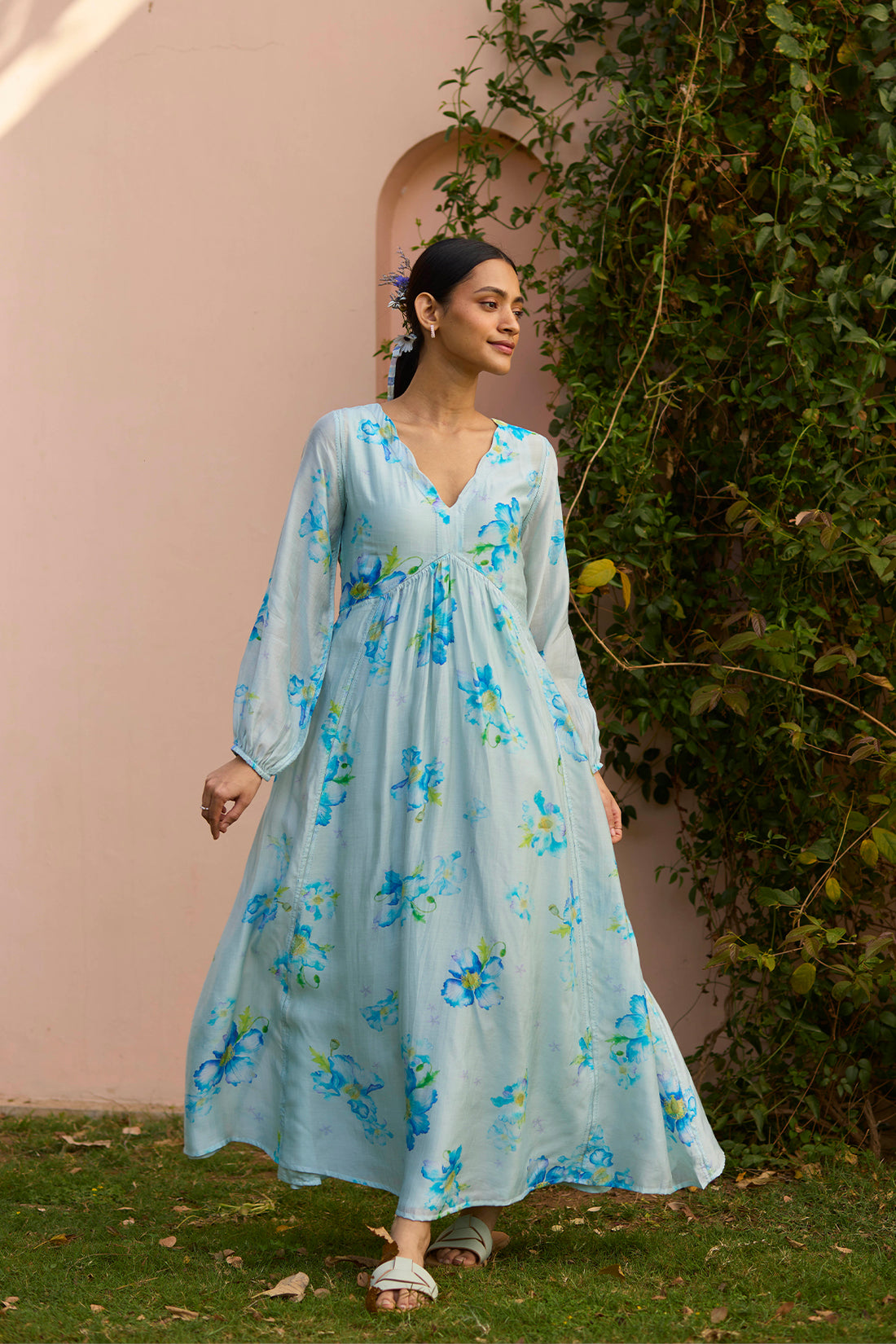 Handloom Sarees & Clothing | Mindful Luxury | Surmaye